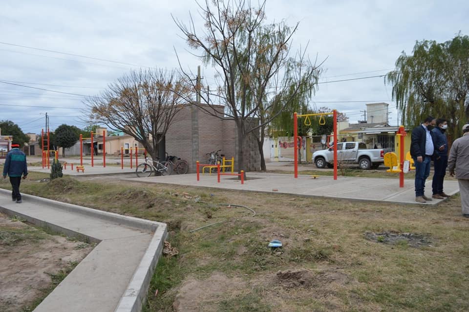 Frías: los vecinos del barrio 200 Viviendas tendrán una moderna plaza ...